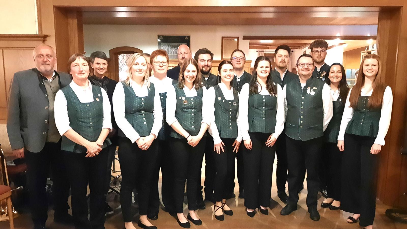 Jessica Zimmer übernimmt Führung der Ammerthaler Blaskapelle ...