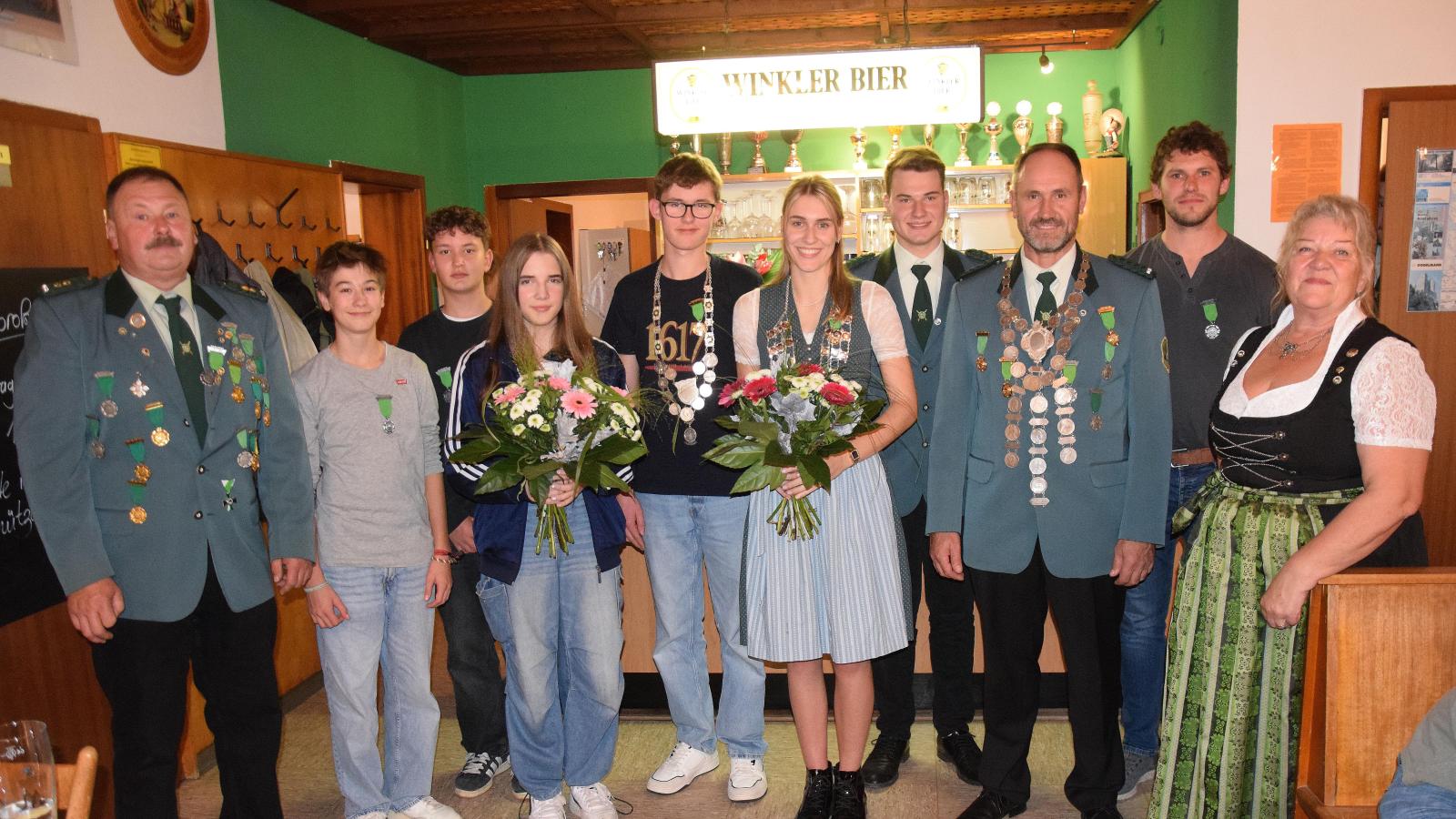 Vater und Tochter sind das neue Königspaar der Schützen in Mendorferbuch | oberpfalzdaheim.de